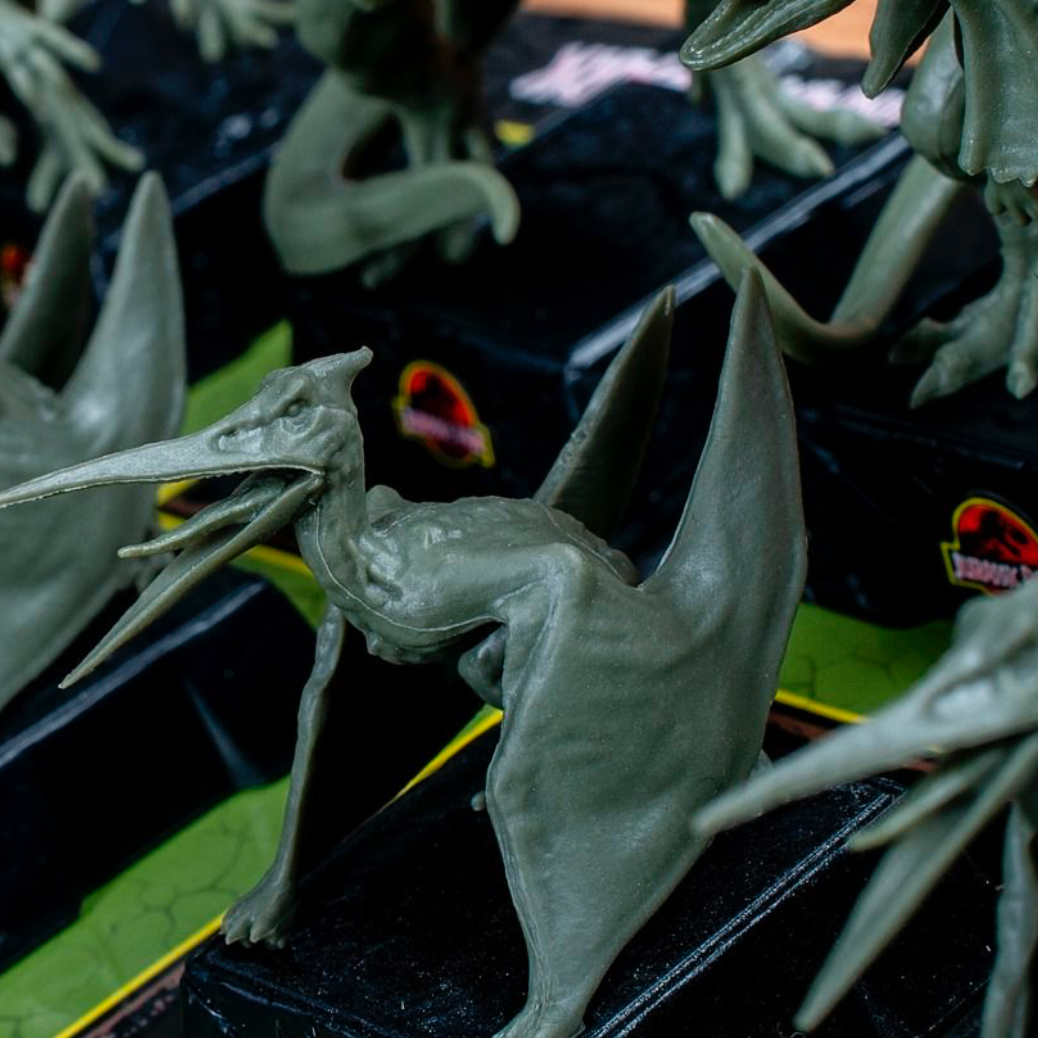 Universal Studio Jurassic Park Chest Set – The Stand Alone